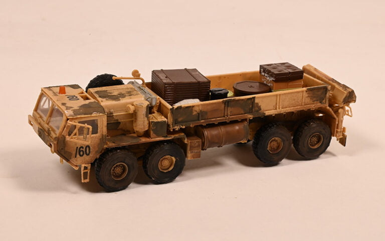 Oshkosh trucks in 1/72 scale - North Devon Model Society
